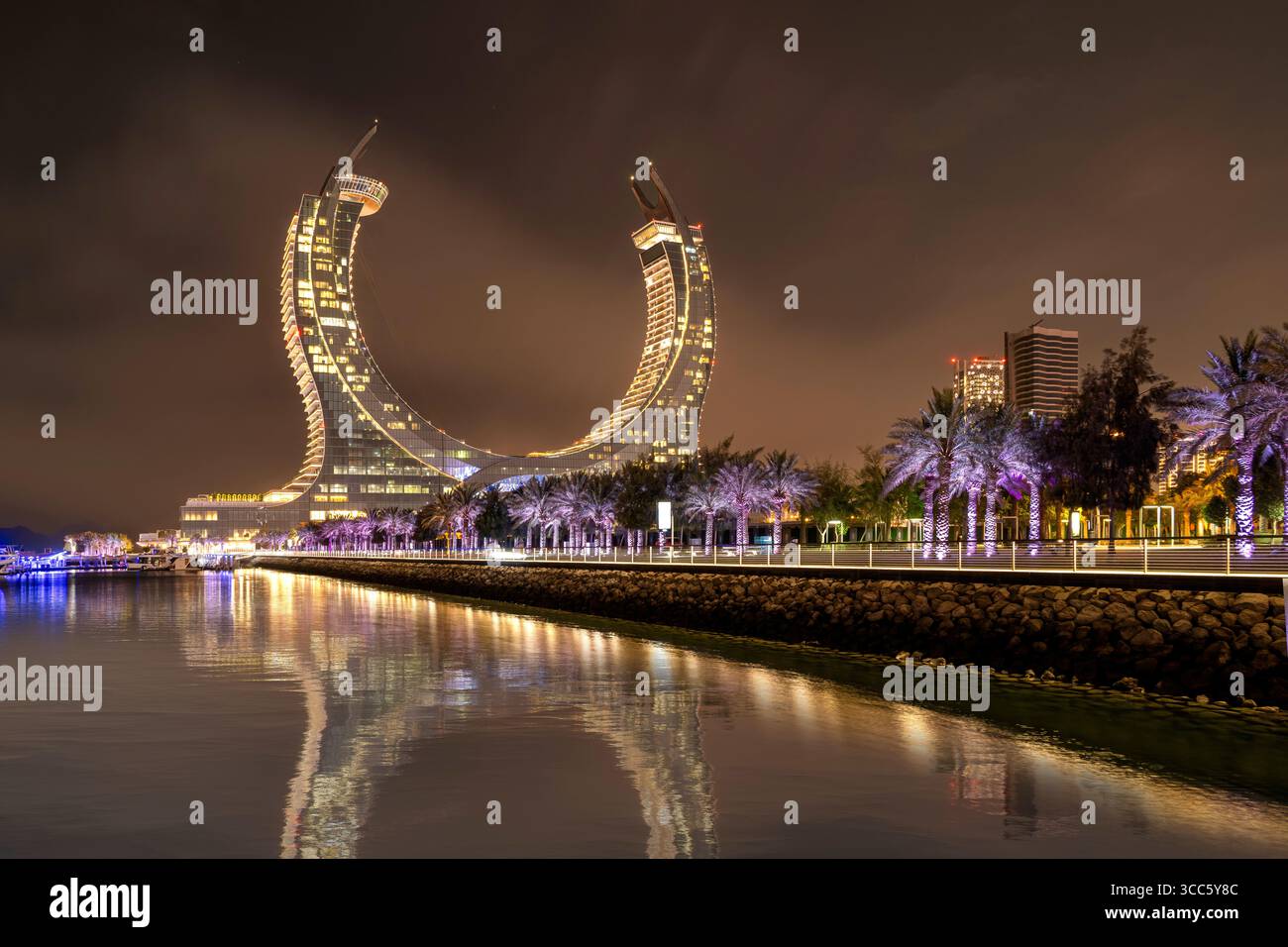 Lusail, Qatar - August 07, 2025: Panoramic view from Lusail Marina Park ...