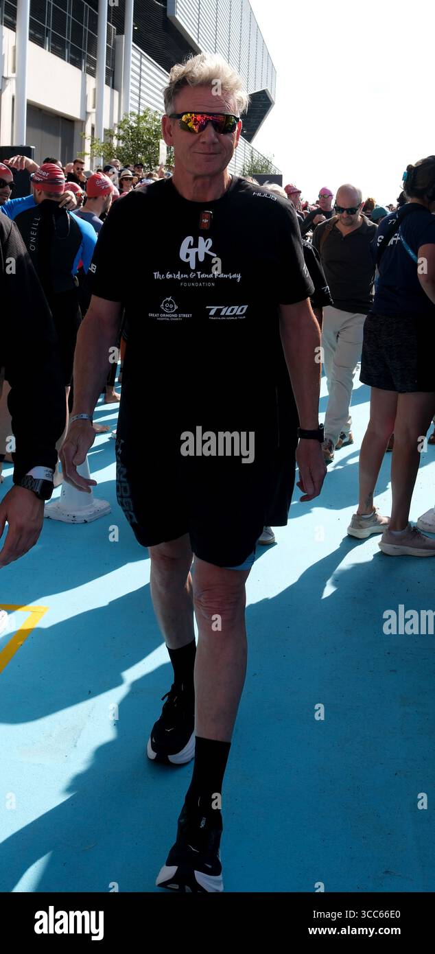 London t100 triathlon hi-res stock photography and images - Alamy