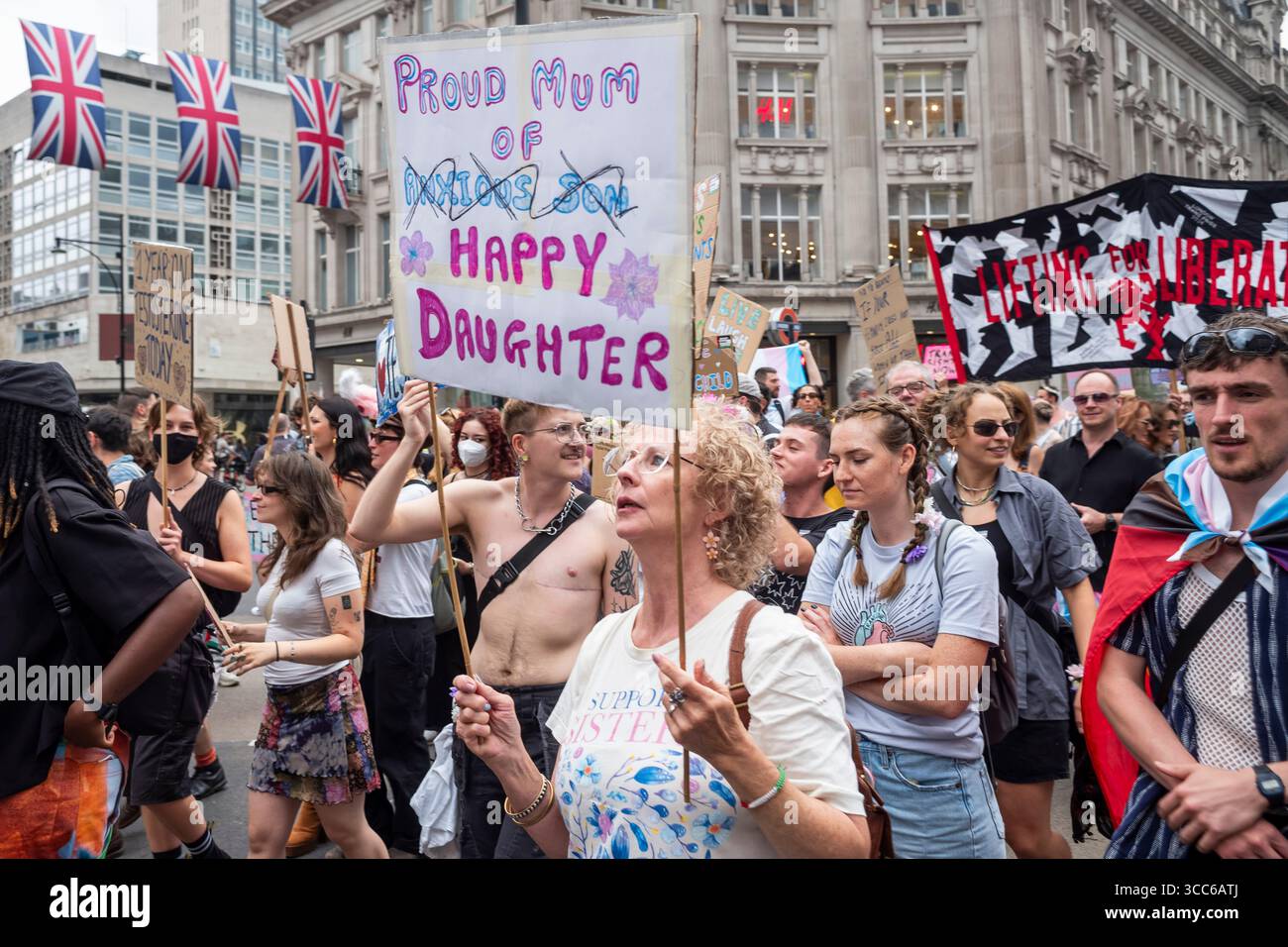 © Jeff Moore LONDON, ENGLAND - JULY 26: People participate in the ...
