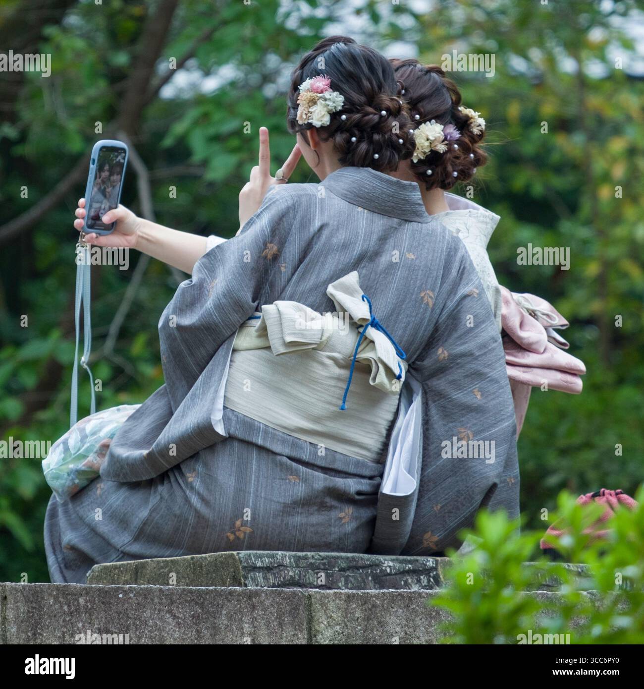 Two friends capture beauty hi-res stock photography and images - Alamy