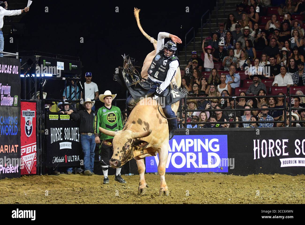 Luciano De Castro, of the Arizona Ridge Riders, rides Bex Red Eye at ...