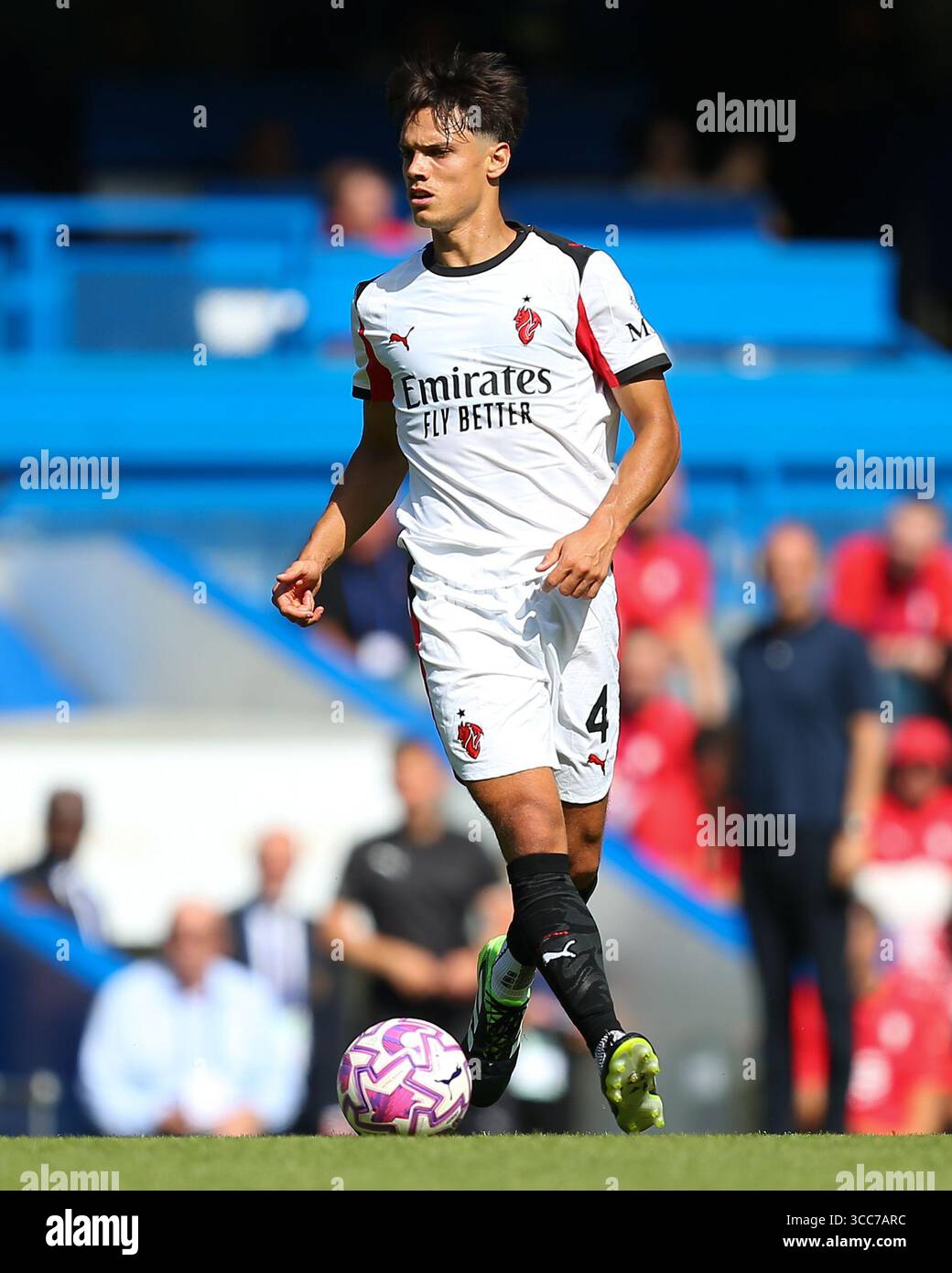 London, England, August 10 2025: Samuele Ricci (4 AC Milan) on the ball ...