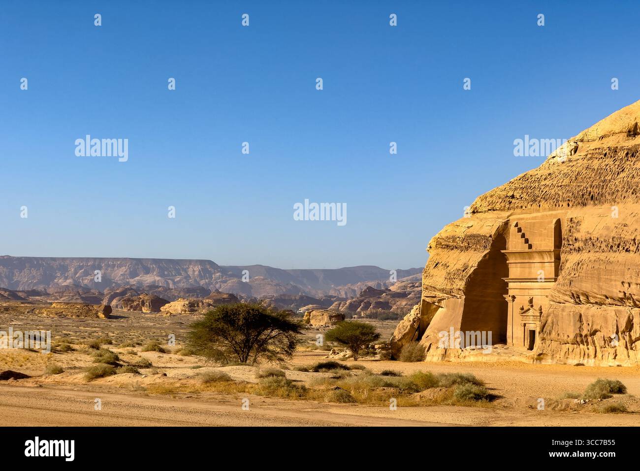 View of the temple complexes of Hegra and the desert, Saudi Arabia ...