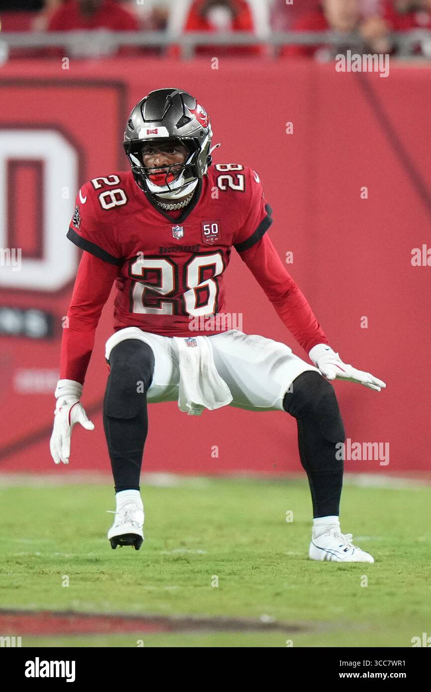 Tampa Bay Buccaneers safety Shilo Sanders (28) defends in the secondary ...