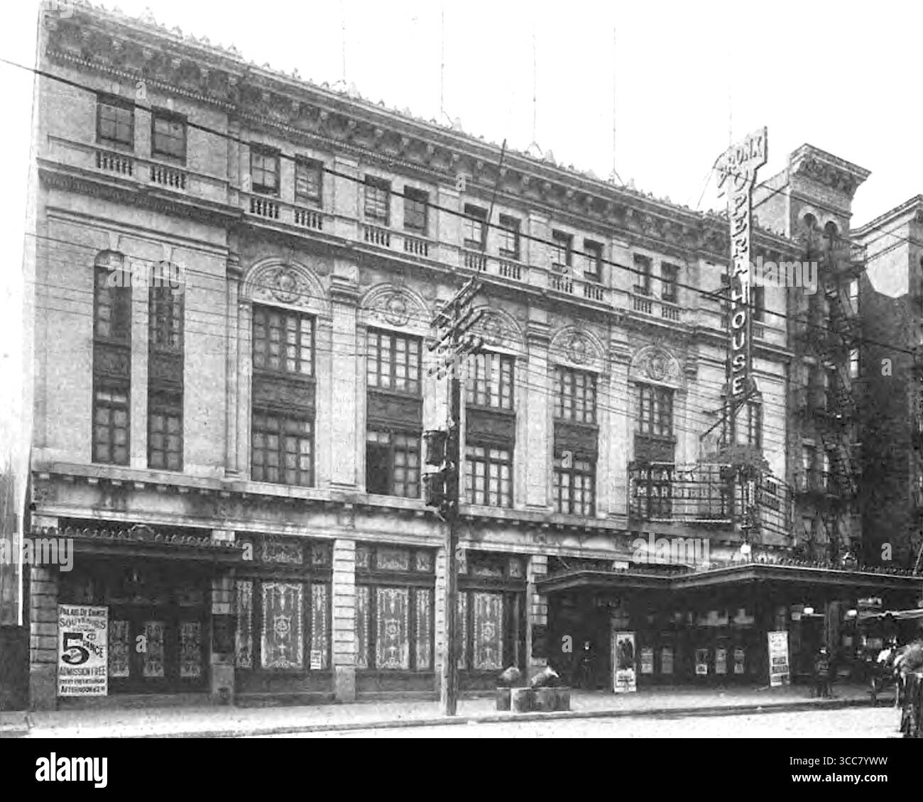 Bronx opera house hi-res stock photography and images - Alamy