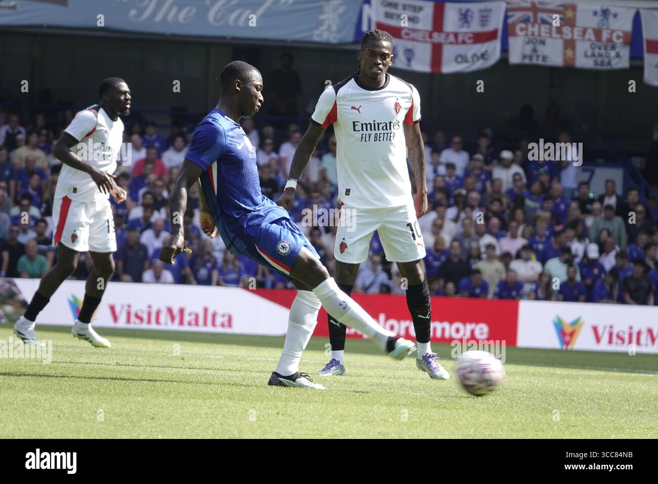 Moisés caicedo chelsea premier league hi-res stock photography and ...