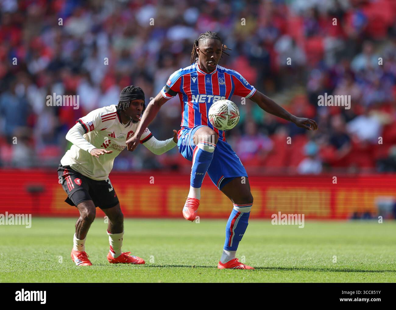 Wembley Stadium, London, UK. 10th Aug, 2025. FA Community Shield ...