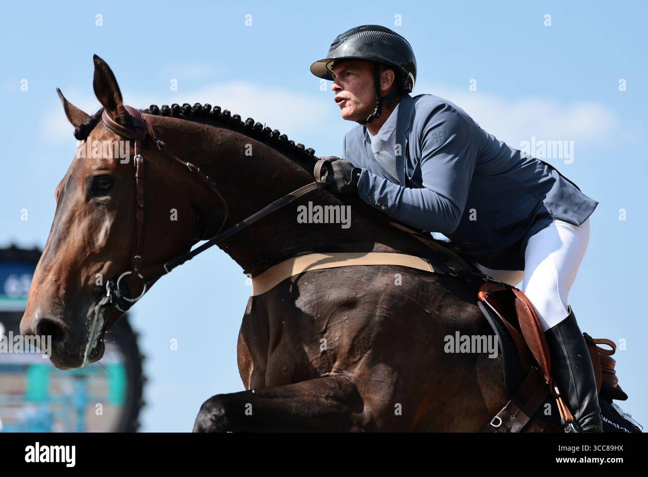 Gregory Cottard (FRA) riding Poppemieke Jw van de Moerhoeve during the ...