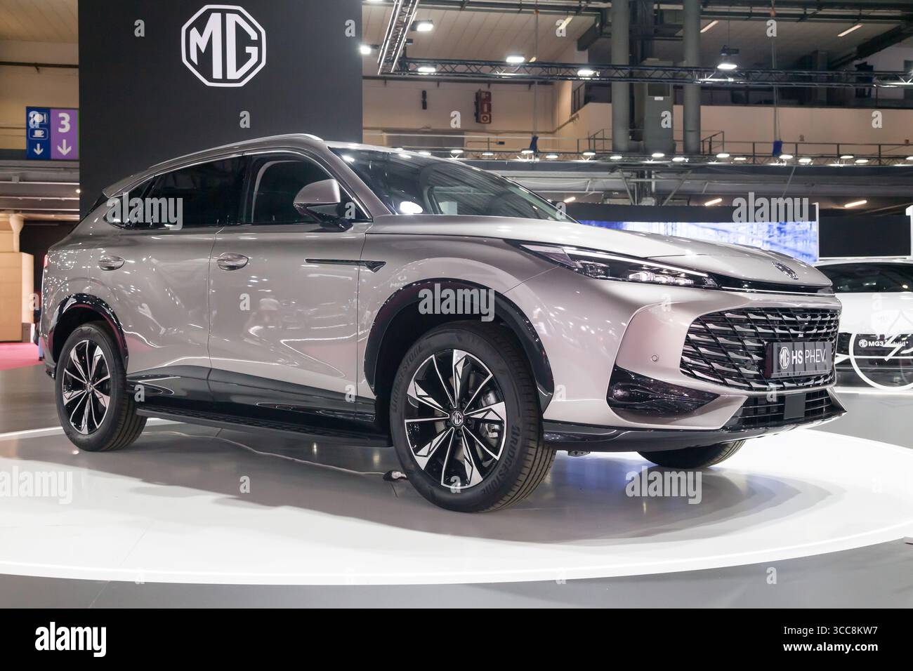 Mg hs hybrid hi-res stock photography and images - Alamy