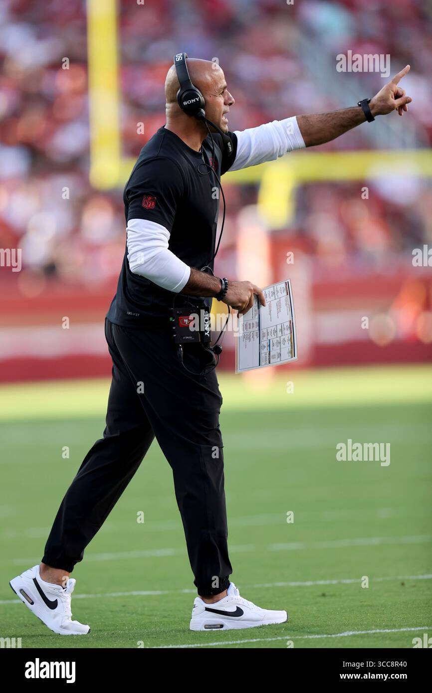 San Francisco 49ers defensive coordinator Robert Saleh stands on the ...
