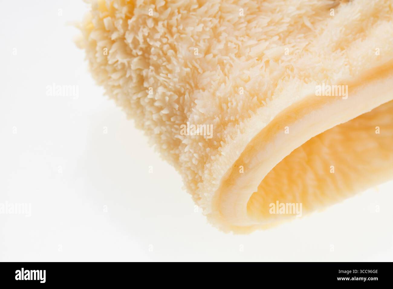 Raw honeycomb tripe - second beef stomach Stock Photo - Alamy
