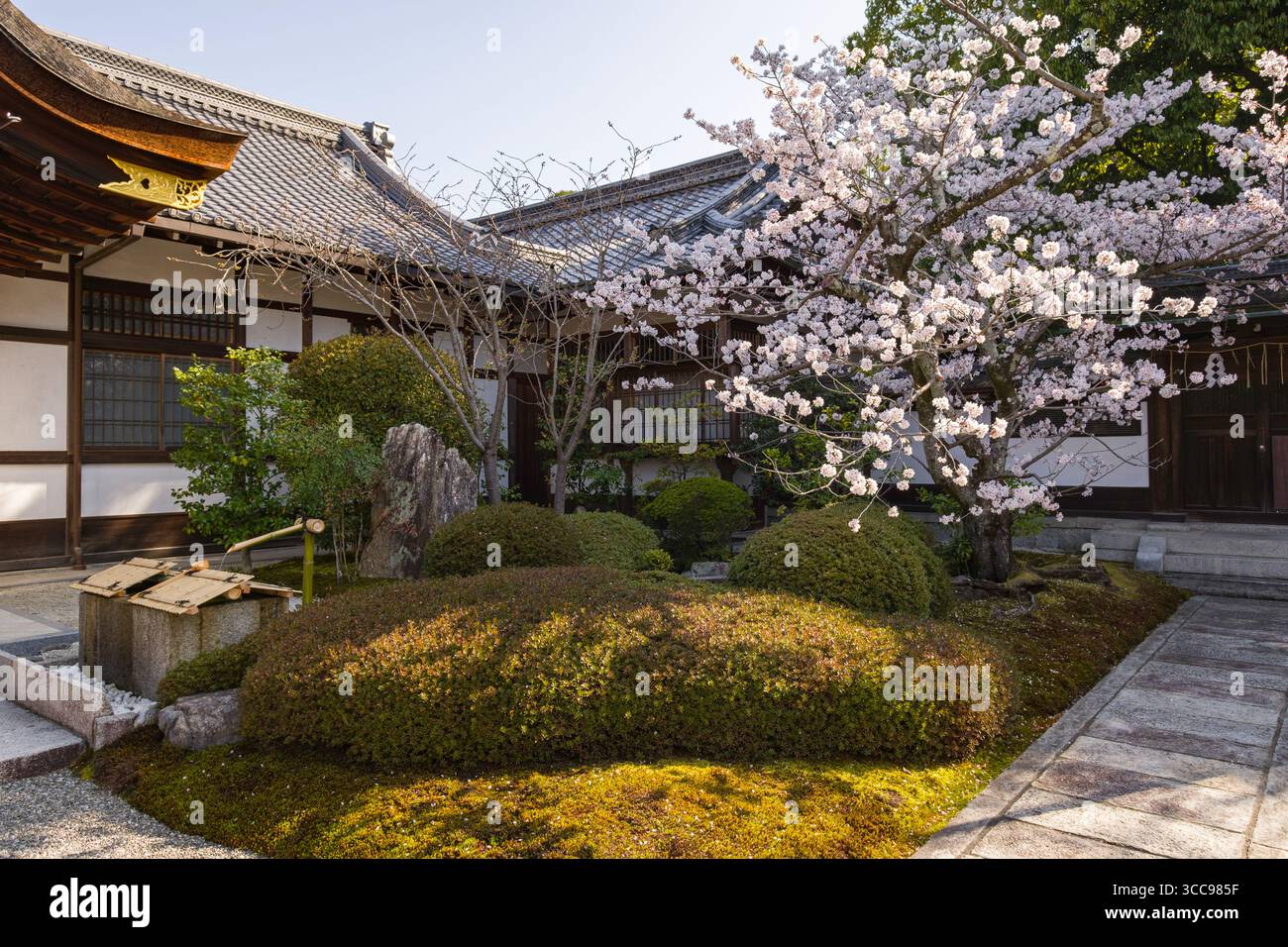 Courtyard of the Shrine Office at Fushimi Inari Taisha Shinto shrine ...