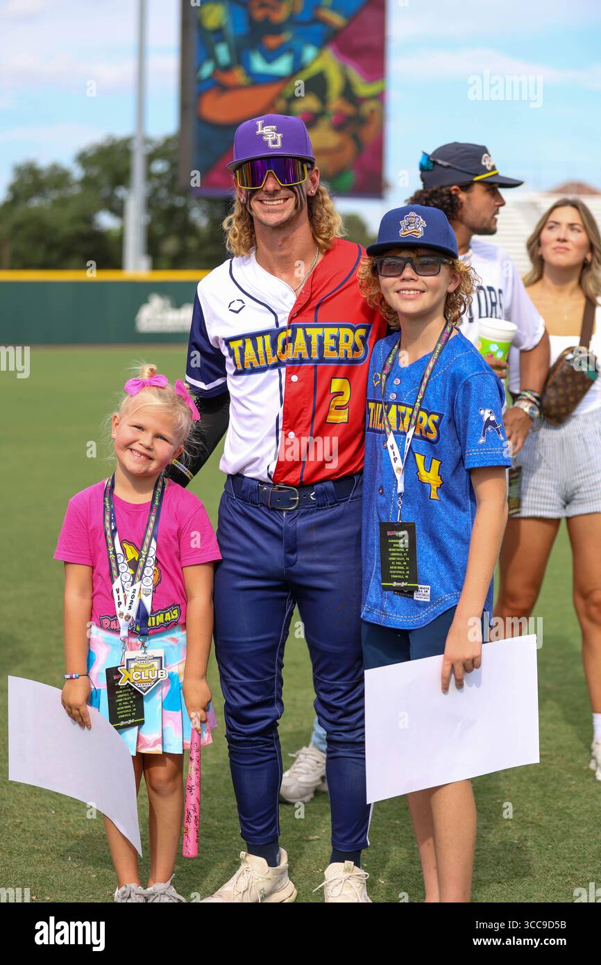 August 09, 2025: The Tailgaters Zach Watson (2) posed with some fans ...