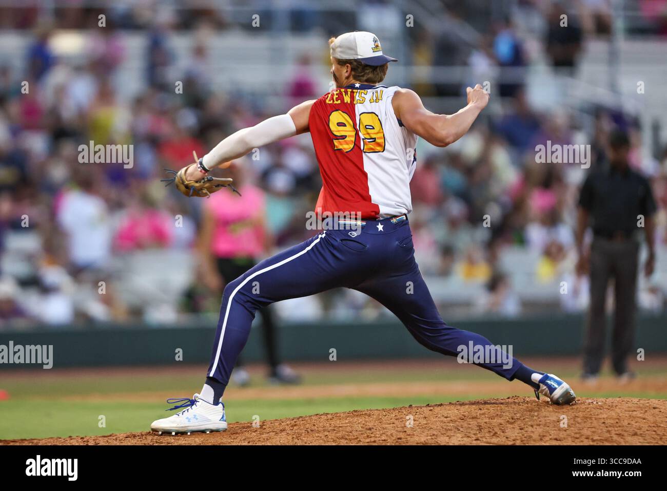 August 09, 2025: The Tailgater's Jimmy Lewis (99) delivers a pitch to ...