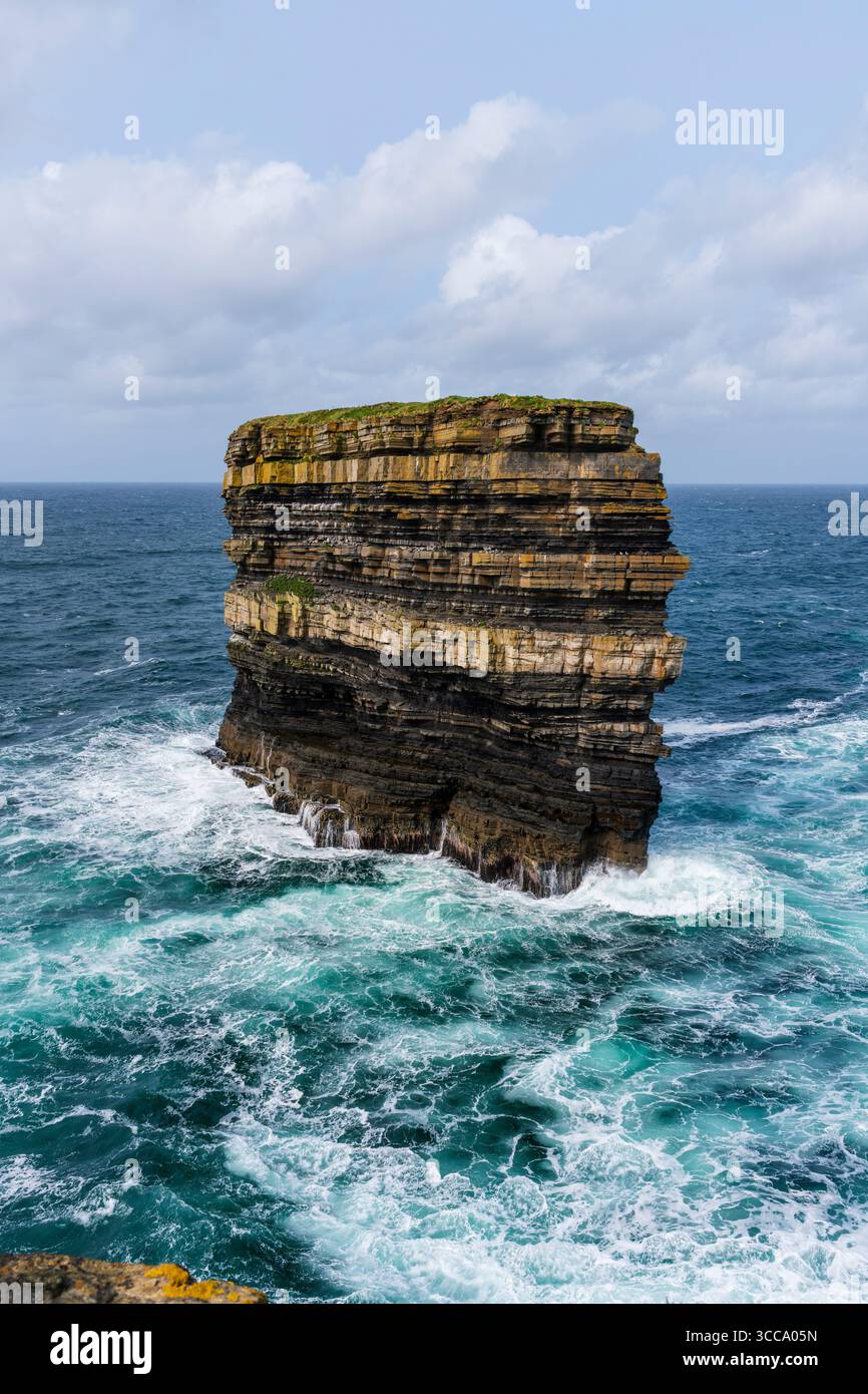 Dun briste sea stack hi-res stock photography and images - Alamy