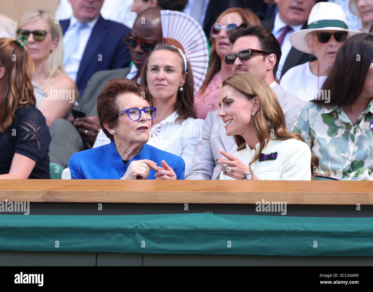 HRH Catherine, Princess of Wales lalking to tennis legend Billie Jean ...