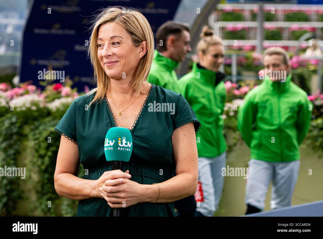 Racing 2025 hi-res stock photography and images - Alamy