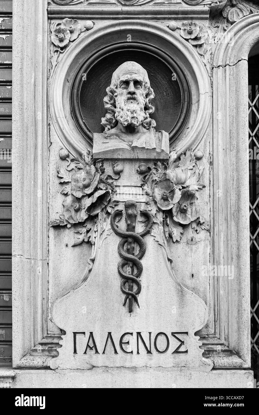 B&W. Bust of Galen (129 AD - c. 210 AD), Greek physician, surgeon and ...