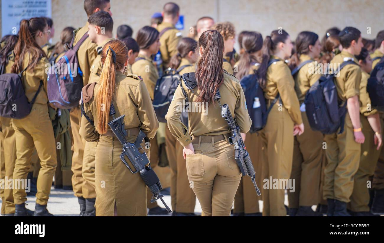 Jerusalem, Israel, Asien: Israelische Soldatinnen und Soldaten, IDF ...