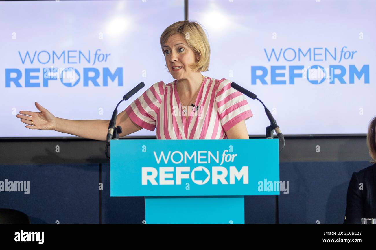 Laila cunningham hi-res stock photography and images - Alamy