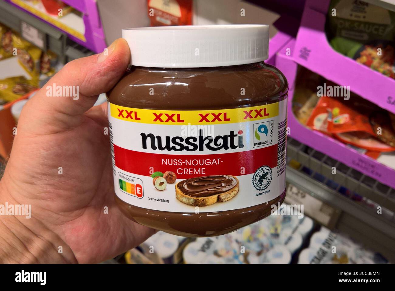 Nusskati Nuss Nougat Brotaufstrich - im Sortiment von Discounter Aldi ...