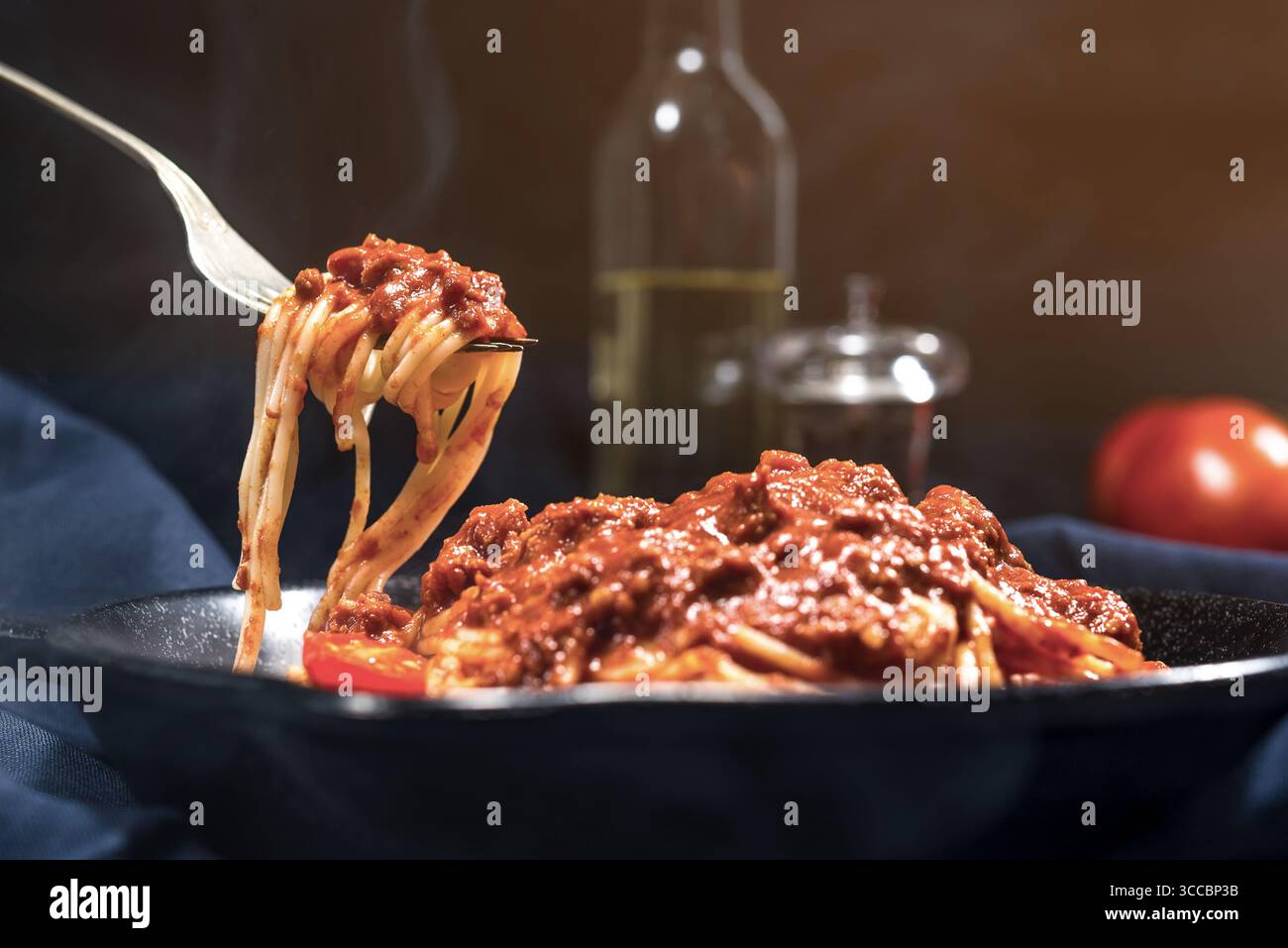 Closeup spaghetti on fork hi-res stock photography and images - Alamy