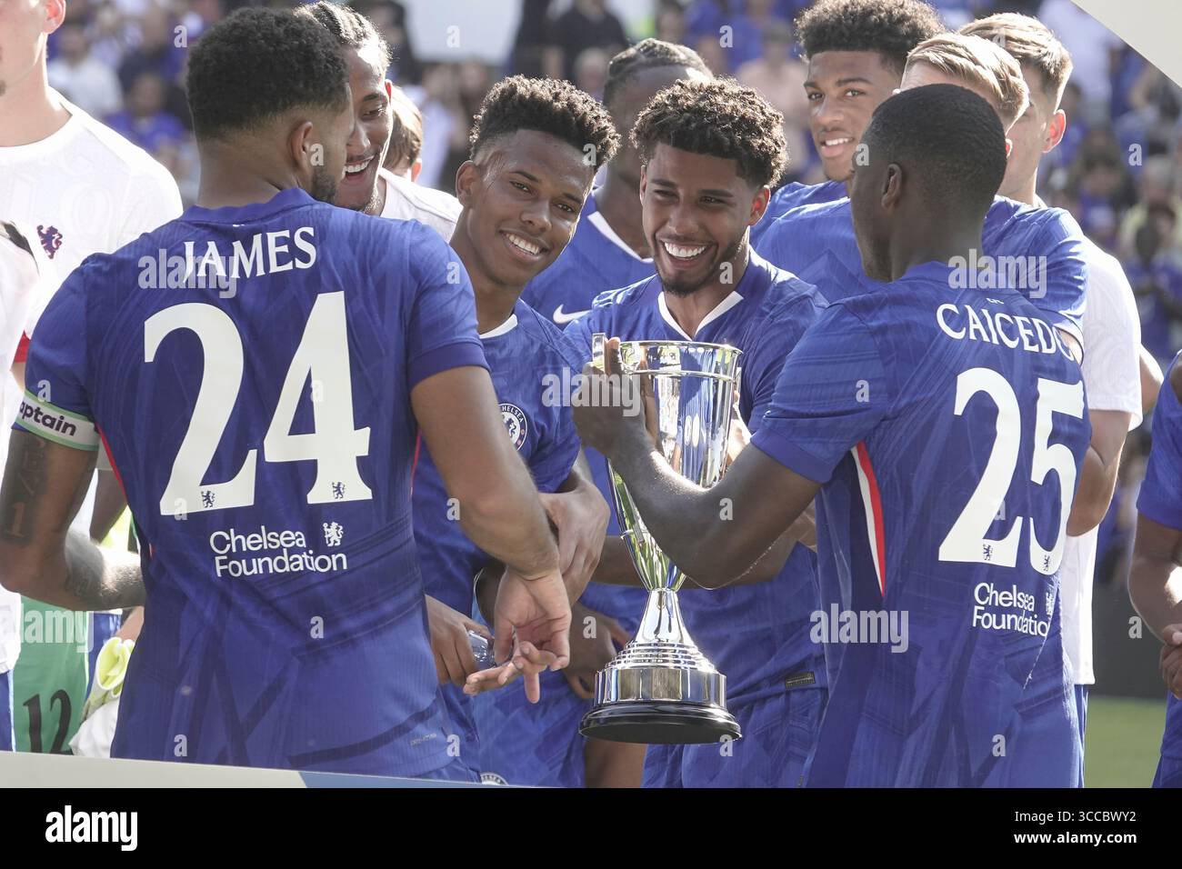Moisés caicedo chelsea premier league hi-res stock photography and ...
