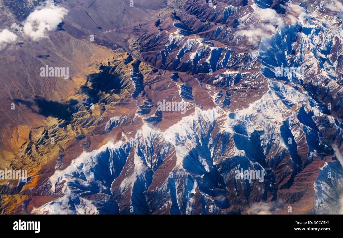 Aerial view dramatic icy hi-res stock photography and images - Alamy