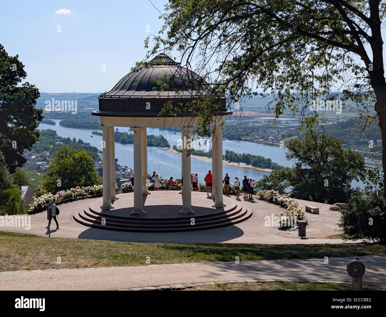 The Niederwald Temple stands over the Rhine in Rudesheim offering ...
