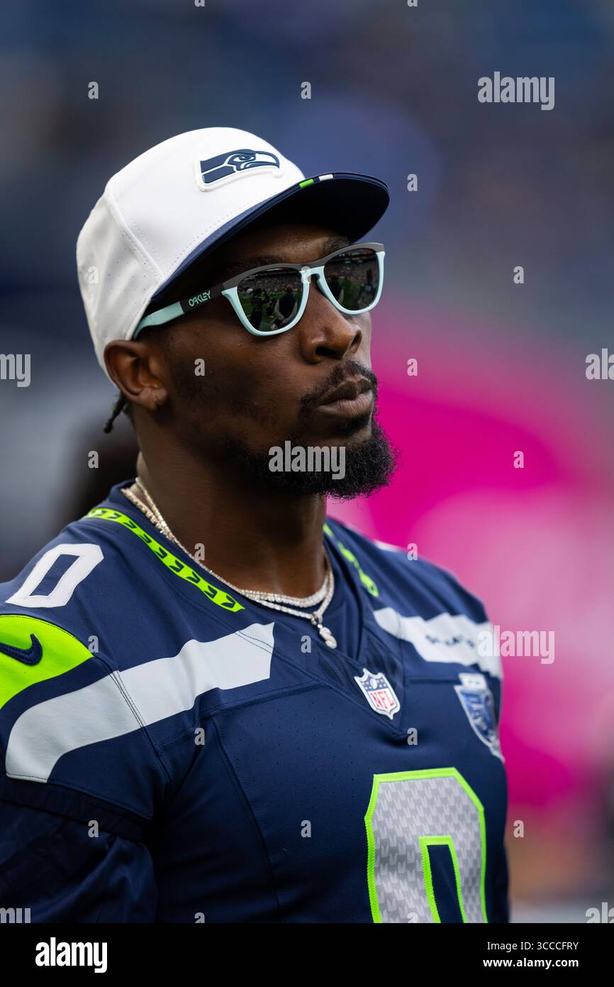 Seattle Seahawks defensive end DeMarcus Lawrence (0) looks on before an ...