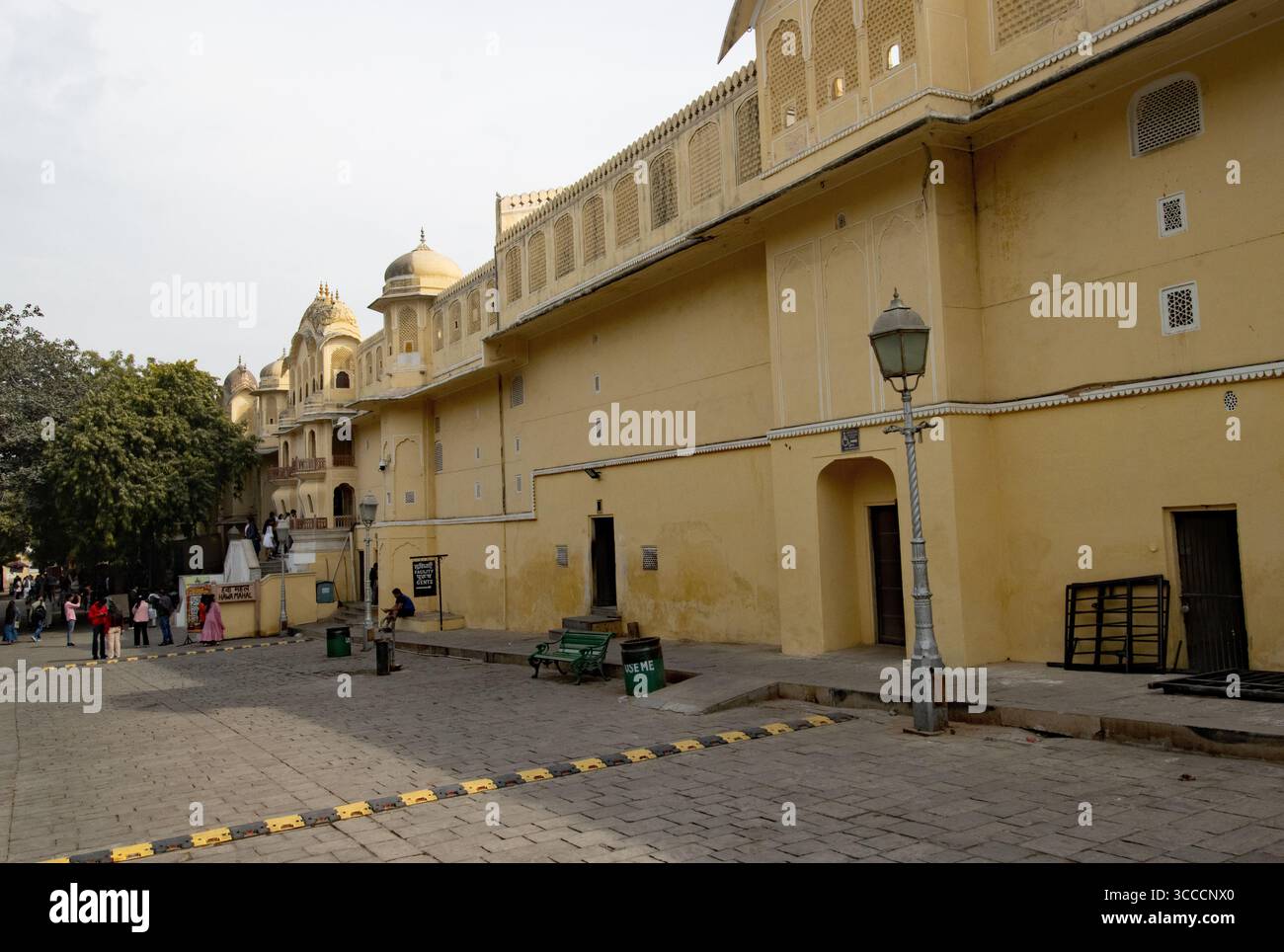 JAIPUR, RAJASTHAN, INDIA - FEBRUARY 3, 2024 Hawa Mahal, Palace of the ...