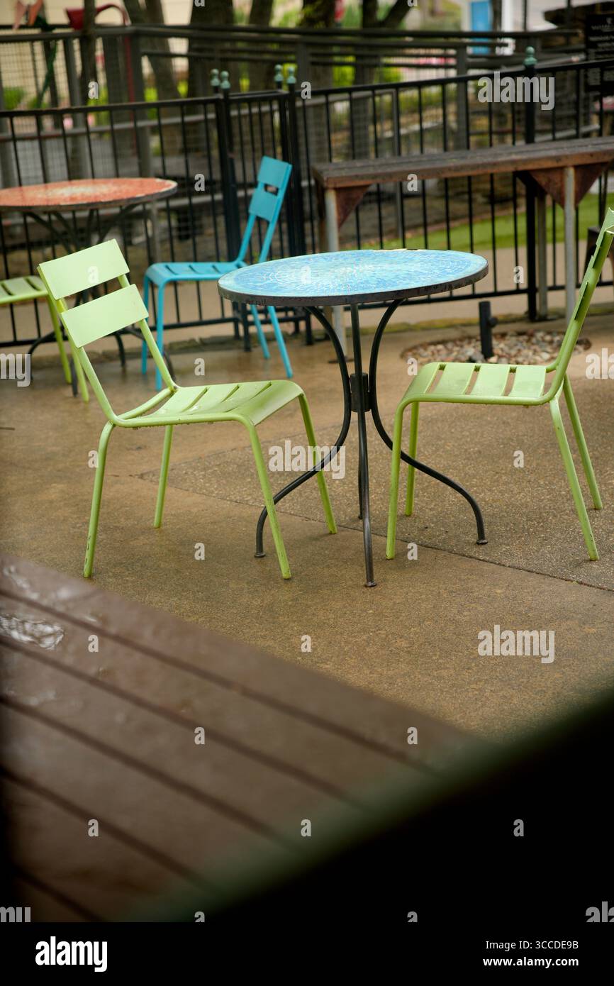 Dining tables standing on terrace hi-res stock photography and images ...