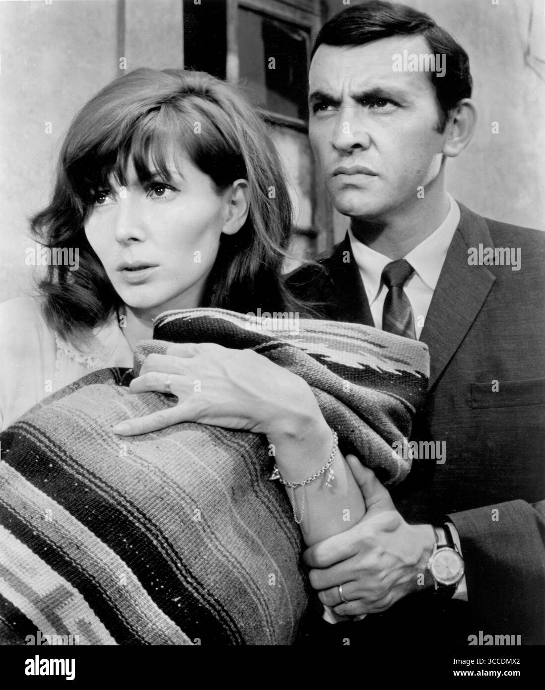 USA: Pixie Hopkins, Felix Gonzalez, on-set of the Film, ''The Candy Man ...