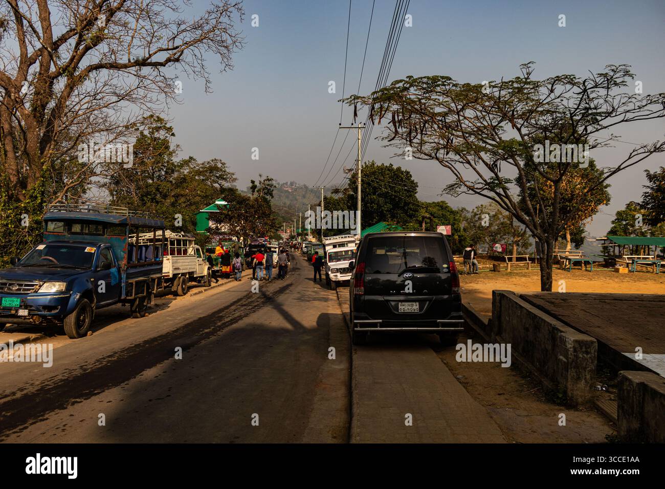Narrow hills scenic route hi-res stock photography and images - Alamy