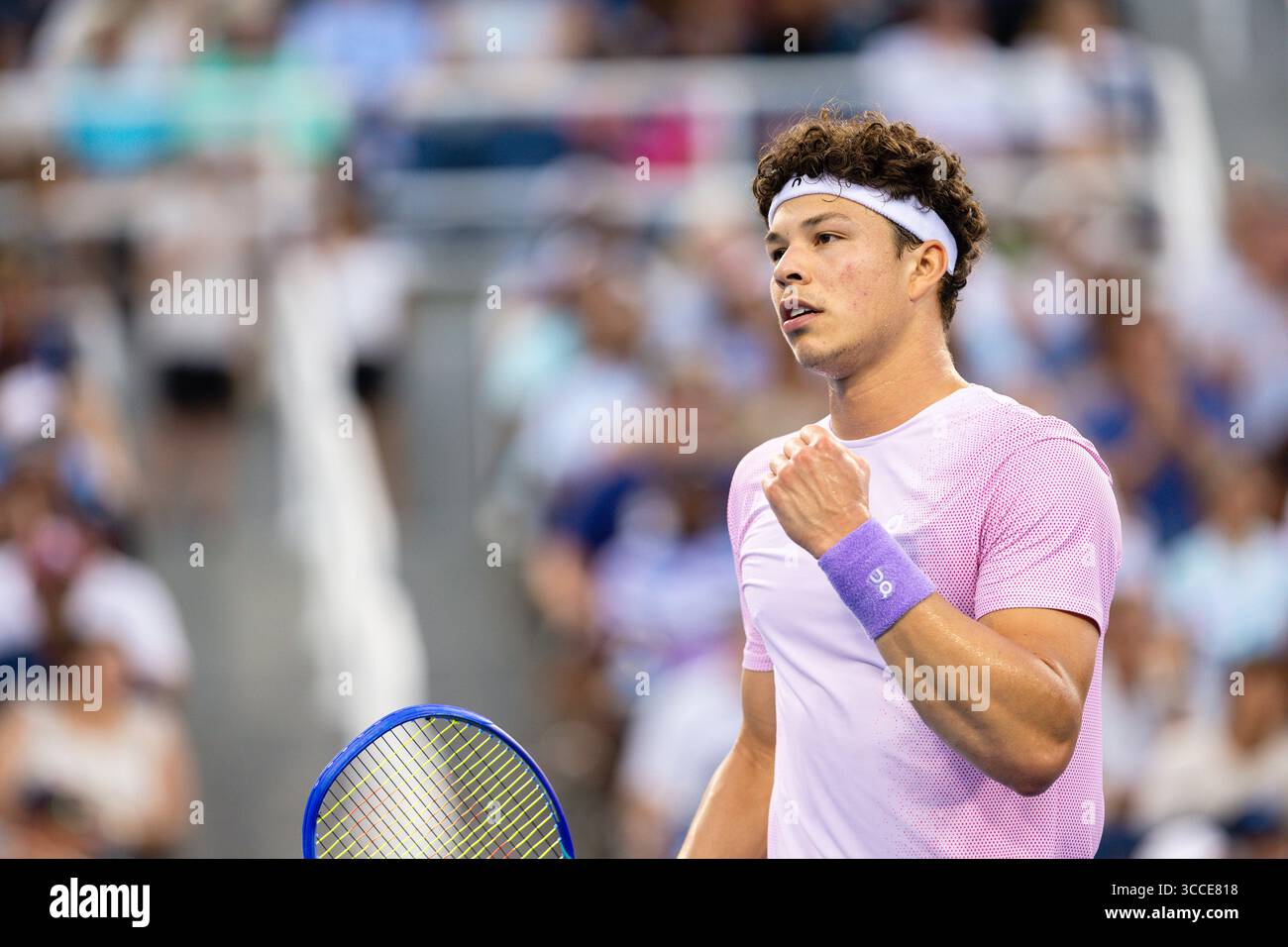 MASON, OHIO - AUGUST 10: Ben Shelton of USA pumps fist against Camilo ...
