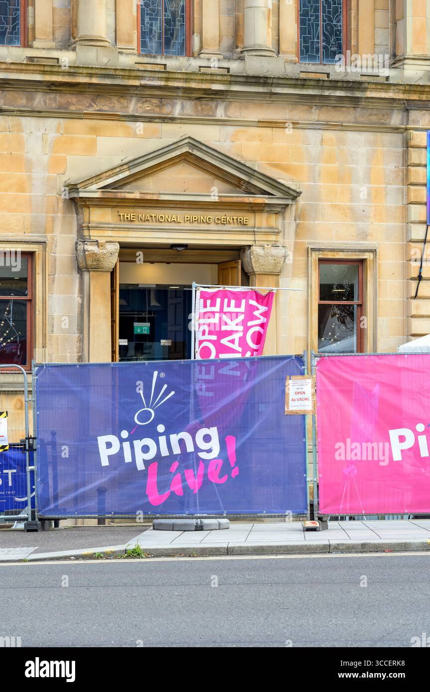 Piping Live signs at the National Piping Centre, McPhater Street ...