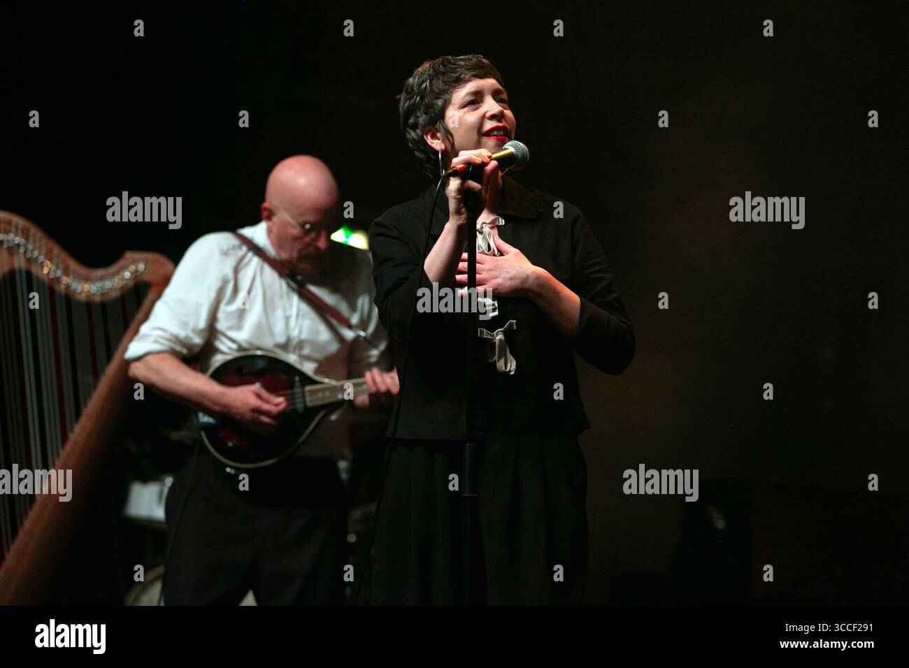 Lisa o'neill singer hi-res stock photography and images - Alamy