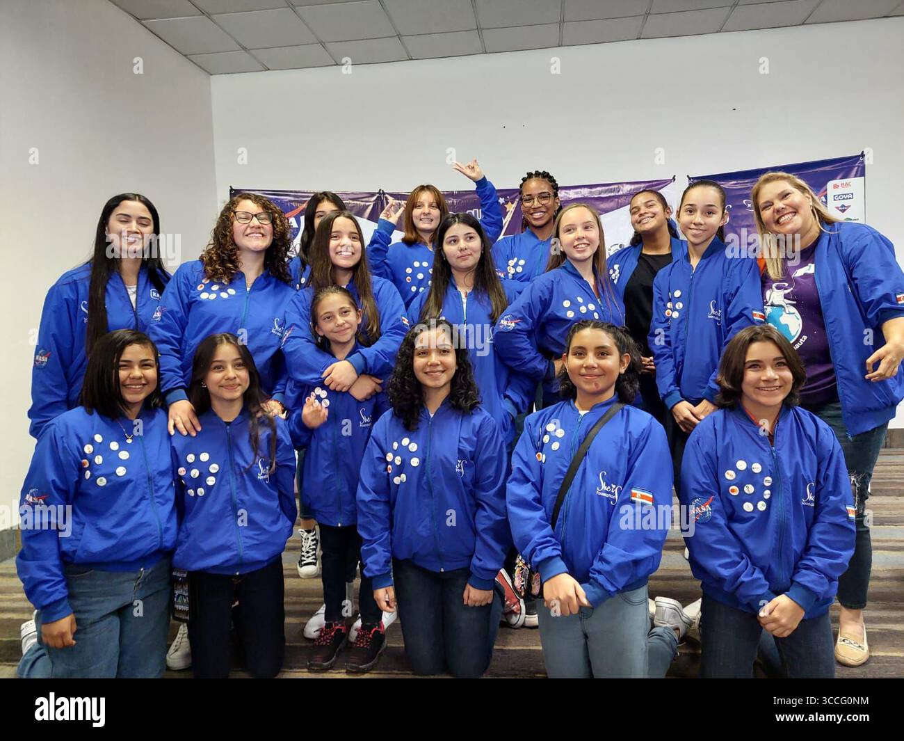 Ella es astronauta hi-res stock photography and images - Alamy