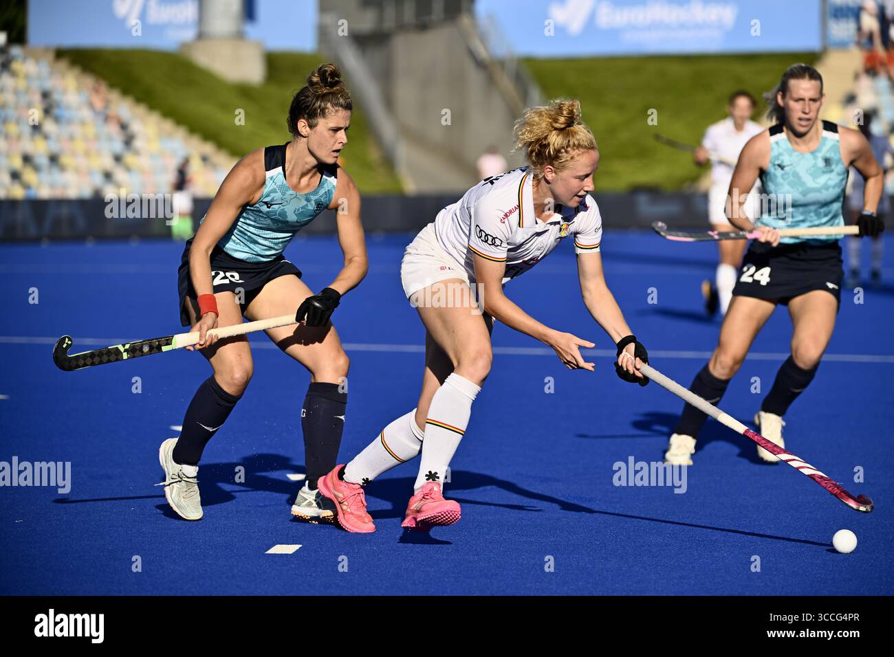 Great Britain's Flora Peel and Belgium's Emma Puvrez pictured in action ...