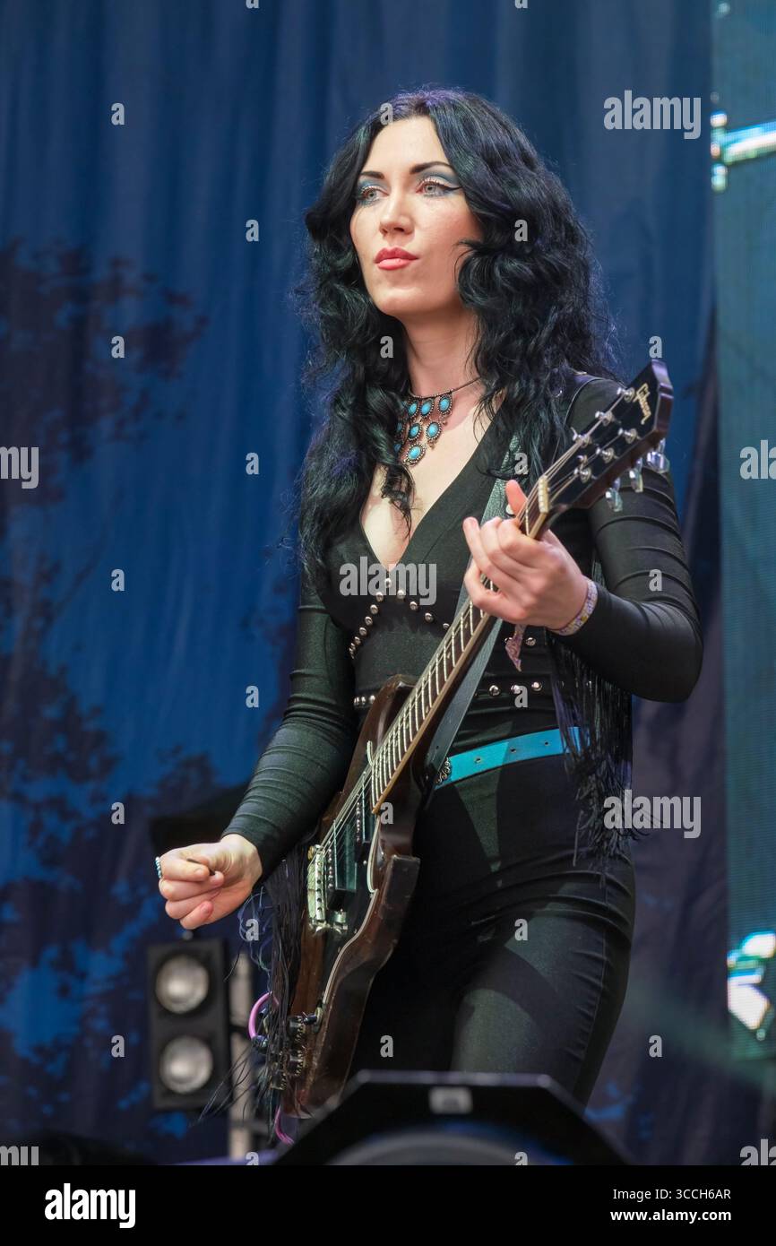 Rosalie Cunningham performing at Fairport's Cropredy Convention, Cropredy, UK. August 7, 2025 ...