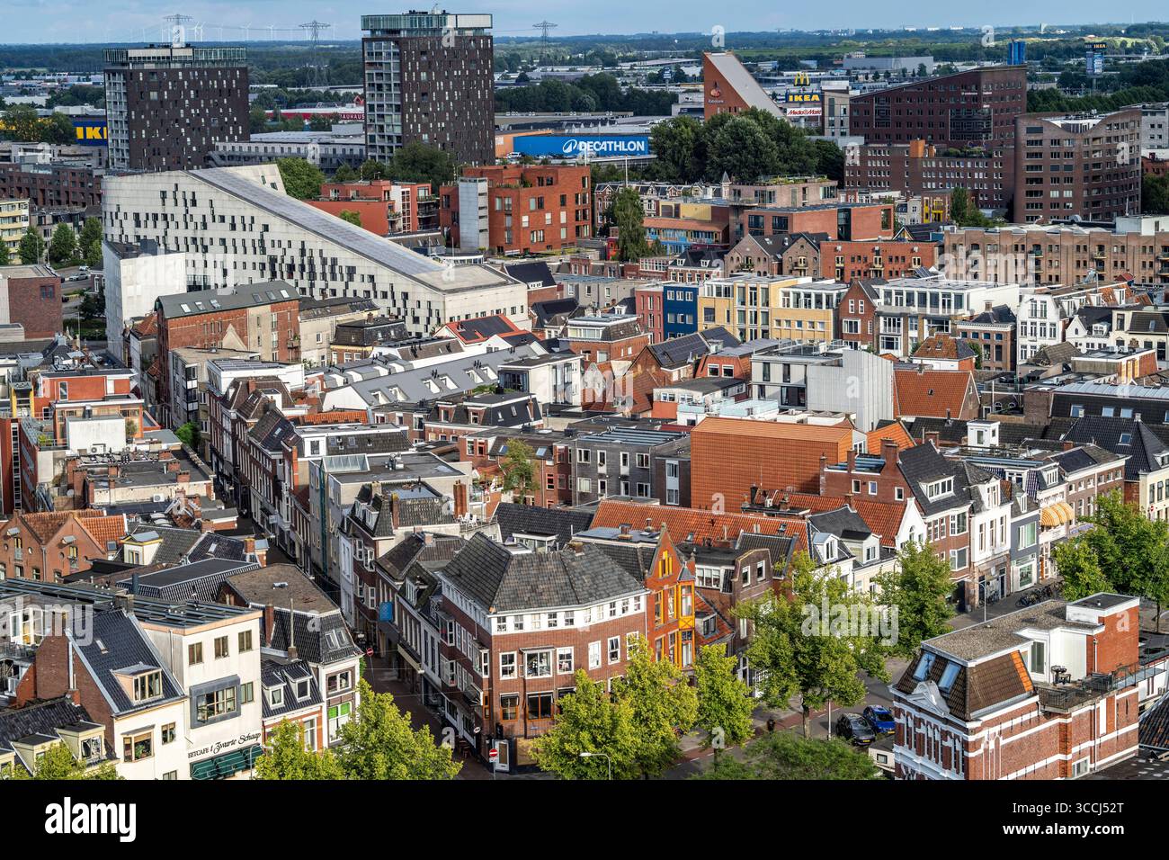 Innenstadt von Groningen, am Damsterplein, Wohn- und Geschäftsgebäude ...