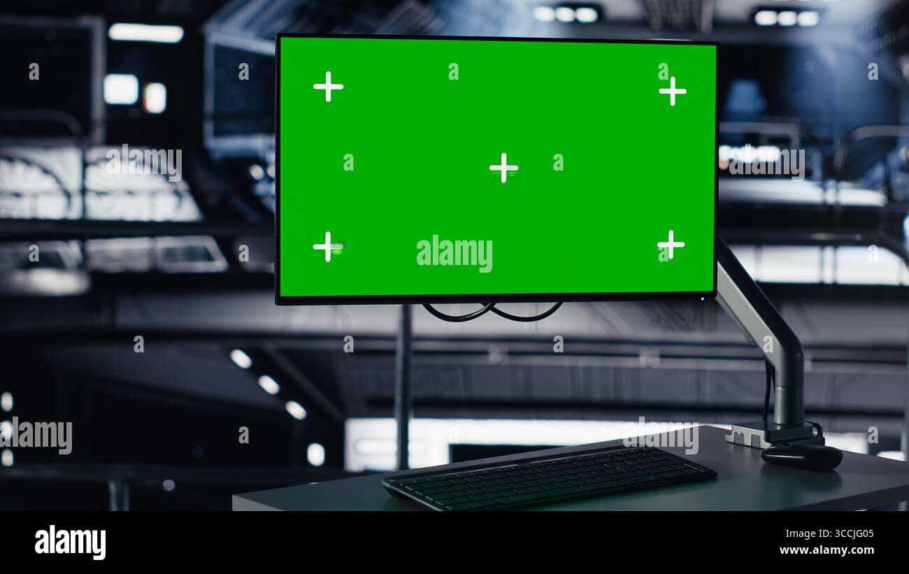 Chroma key monitor assisting hi-res stock photography and images - Alamy