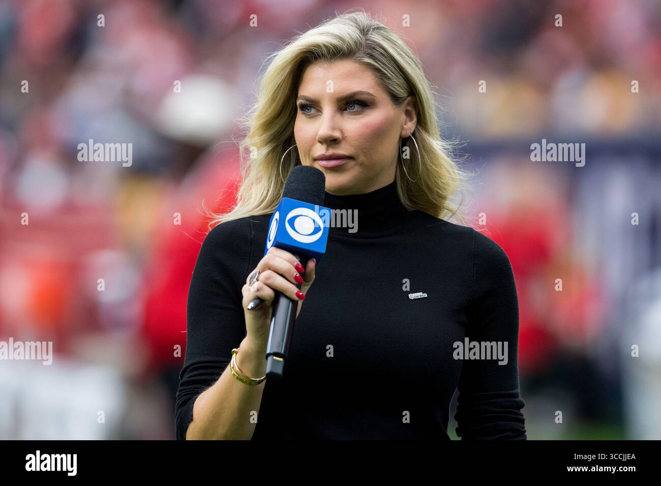 December 18, 2022: CBS Sports sideline reporter Melanie Collins during ...