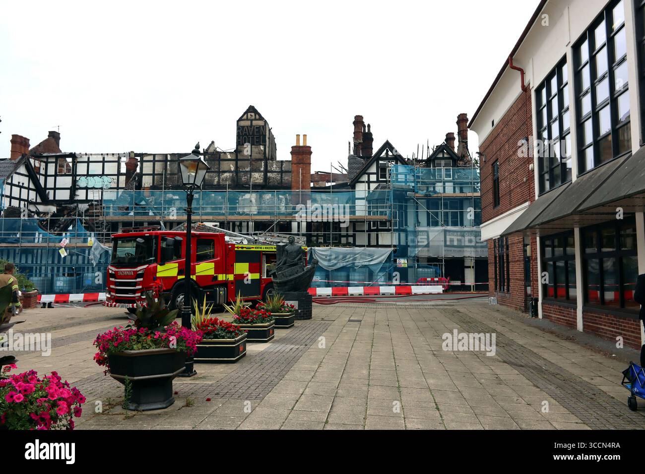Arson damaged hotel hi-res stock photography and images - Alamy