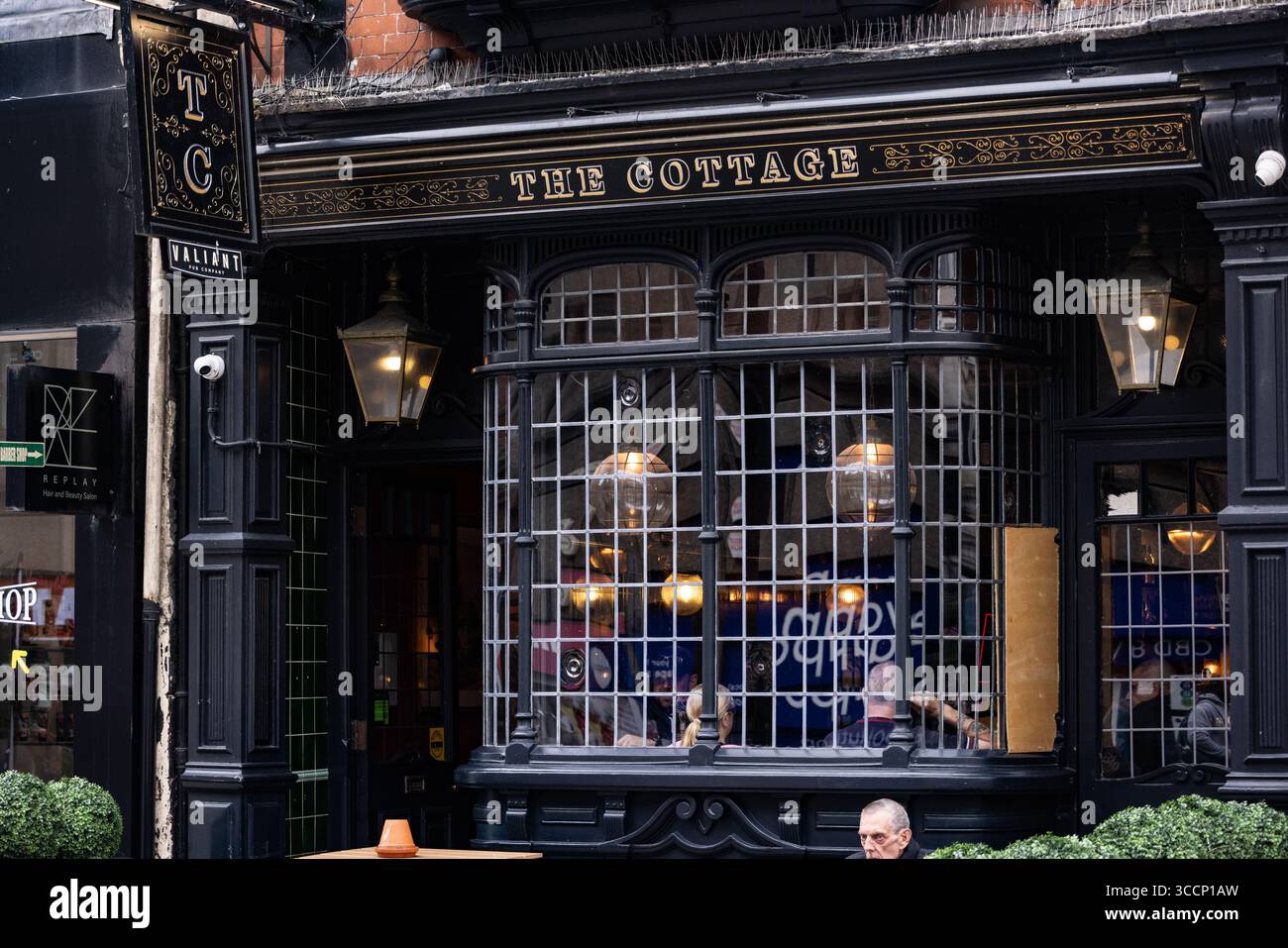 Cardiff uk august 2025 customers hi-res stock photography and images ...