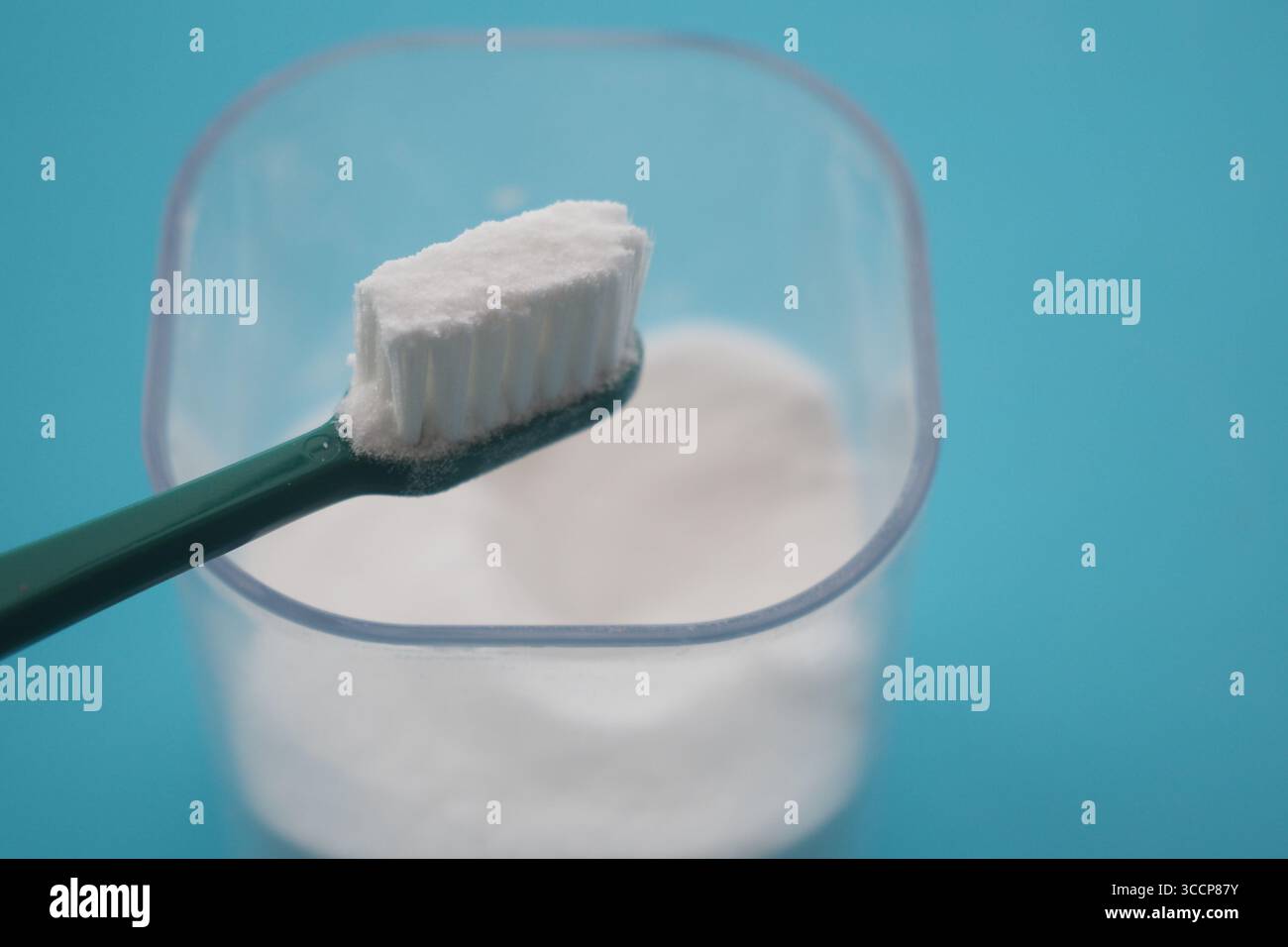 Healthy teeth with baking soda in dental hygiene routine Stock Photo ...