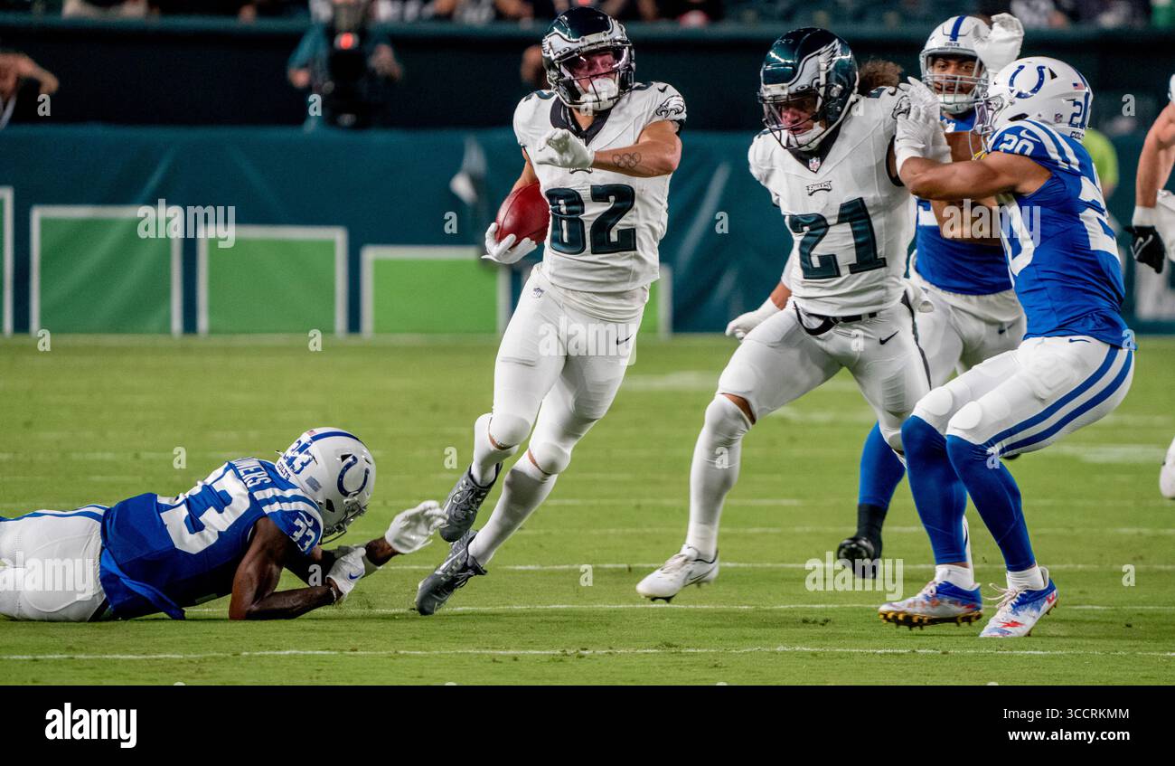 Devon allen philadelphia eagles hi-res stock photography and images - Alamy