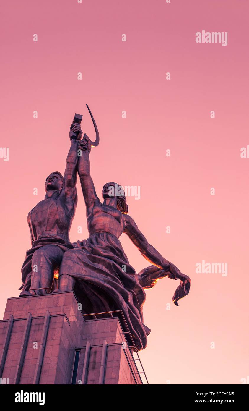 Moscow: sunset on The Worker and the Kolkhoz Woman, statue by Vera ...