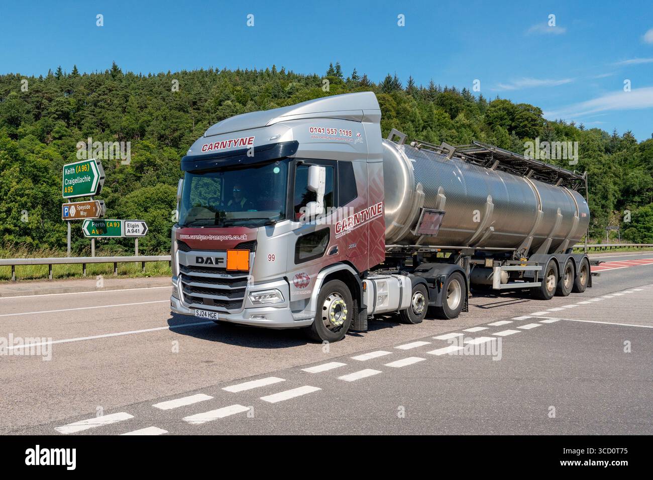 Carntyne Transport DAF 450 tanker, fleet no. 99 ‘Loch Lomond’, reg SJ24 ...