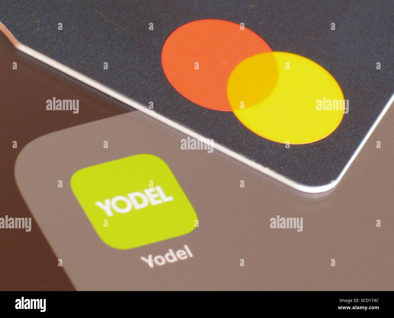Yodel parcel delivery app on smartphone screen with mastercard hi-res ...